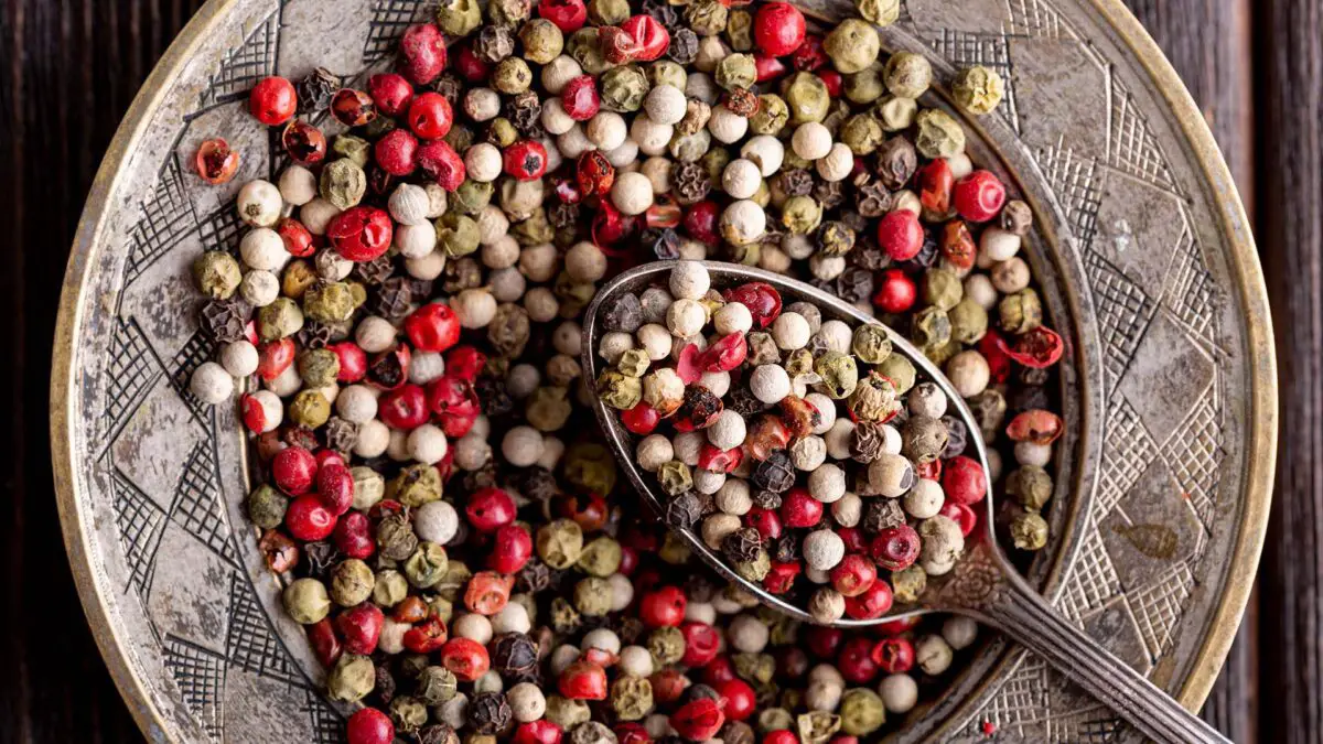 Il pepe: dalla storia millenaria ai suoi segreti culinari e per la salute